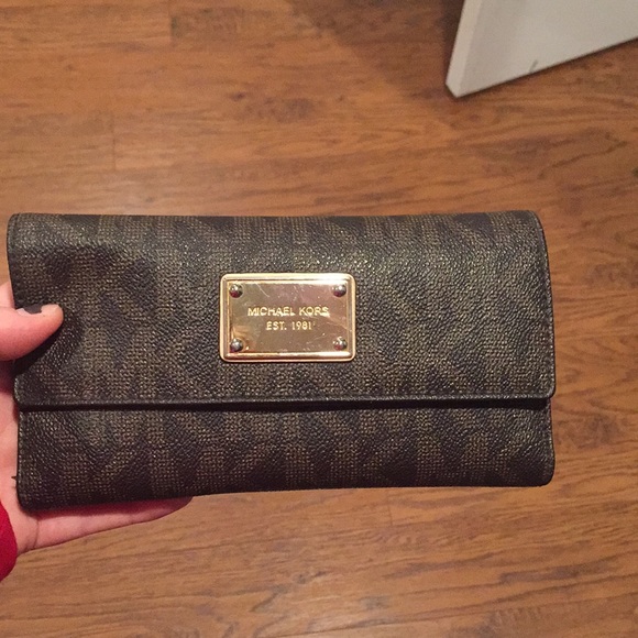 Bags | Authentic Mk Wallet | Poshmark